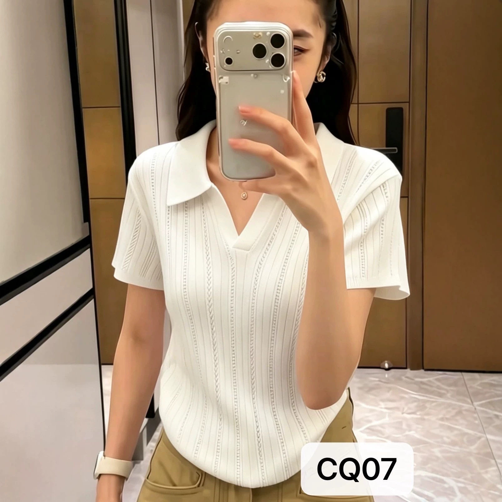休闲镂空翻领短袖冰丝针织衫女2026新款夏季独特别致显瘦薄款上衣