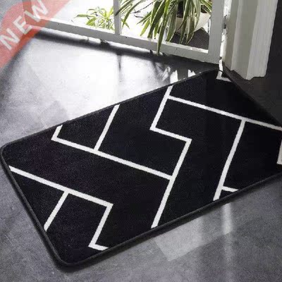 1PC Bath Mat Black and White Classic Geometric Pattern