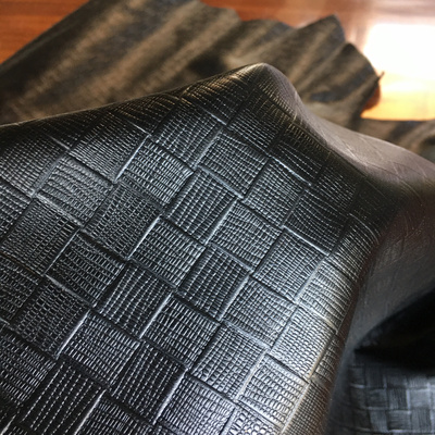 G13221黑色压花格子纹头层牛皮真皮手工DIY皮料1.2mm偏软