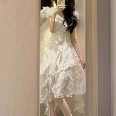 仙女风梦游爱丽丝白色法式茶歇连衣裙甜辣荷叶边不规则显瘦短裙子