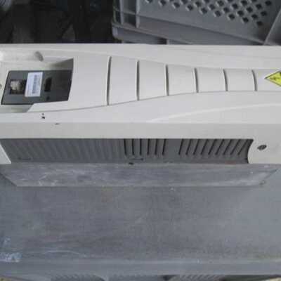 ABB Inverter ACS55001015A4 480V 15.4A 63Hz 7.55.5kW
