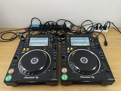 pioneer  先锋2000三代打碟机一对 2台 正常使用 CDJ2000NXS2