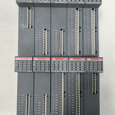 ABB底座 DX571 *2，DX561 *1，DO571