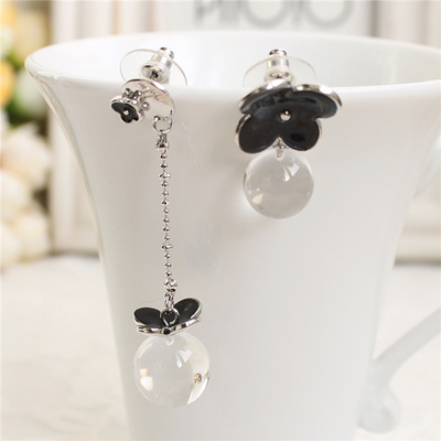韩国明星款水晶球耳坠四叶草