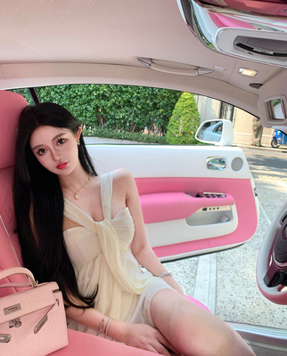 viola【初见女神】 纯欲风法式气质高级感珍珠雪纺重工褶皱连衣裙