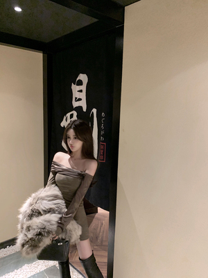 橄榄绿纯欲风一字肩连衣裙