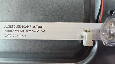 JL.SLTDLED40AHZL8.T001灯条