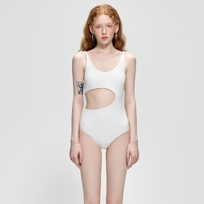 高级感白色吊带连体泳衣