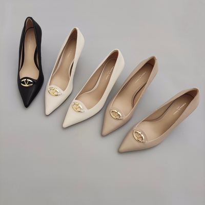 FEDERICA DI DONATO 包邮百搭羊皮单鞋 尖头V扣真皮细跟高跟鞋女