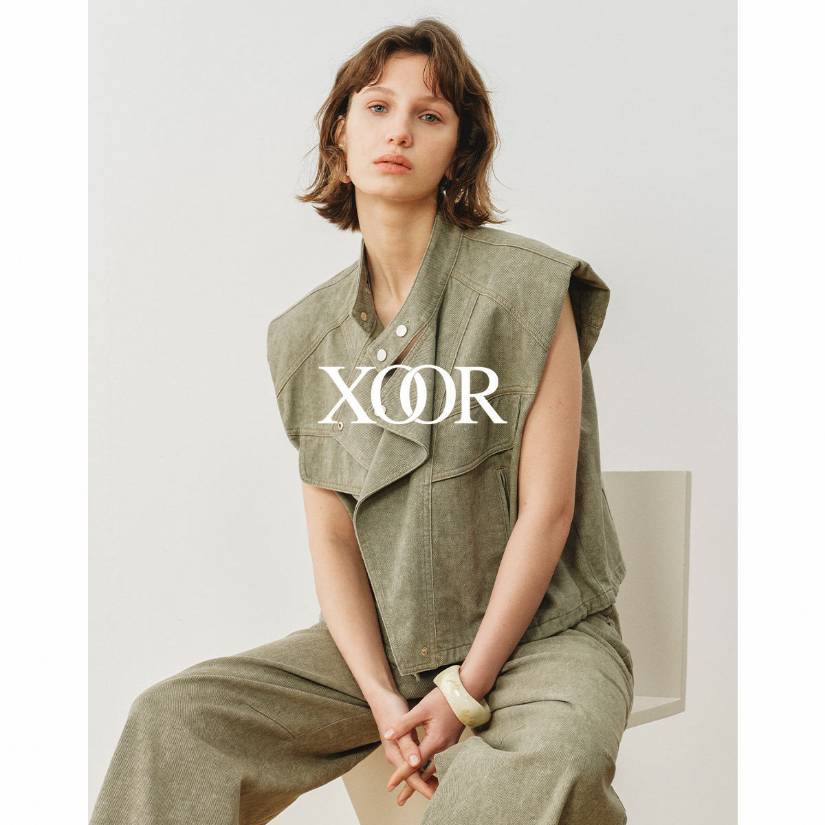 XOOR全棉炒雪花工装马甲女 2026春宽肩 Y 型复古街头酷帅马甲套装