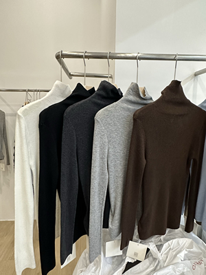 Gg高领柔软长袖上衣秋冬新品修身弹力内搭毛衣基础针织打底衫女