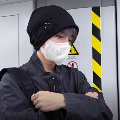 黑色大头围慵懒卷边堆堆帽春秋男