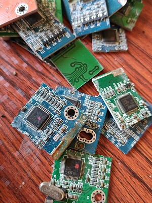 STM8S207C8T6  CBT6-议价