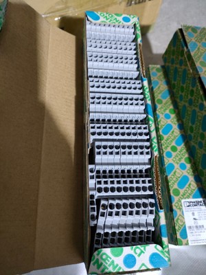 菲尼克斯ST2.5 3031212 50个/盒 共1议价