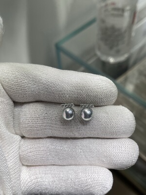 完美无暇，镜面光 银蓝7.52mm海水akoya真多麻耳钉 精工s925镶嵌
