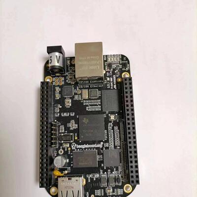Beagleboard 开发版 实物如图 功能包好 上面芯片