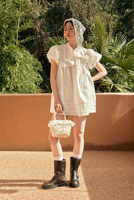 Shiitake 初恋甜美白色立领大蝴蝶结泡泡袖娃娃裙短款套头连衣裙