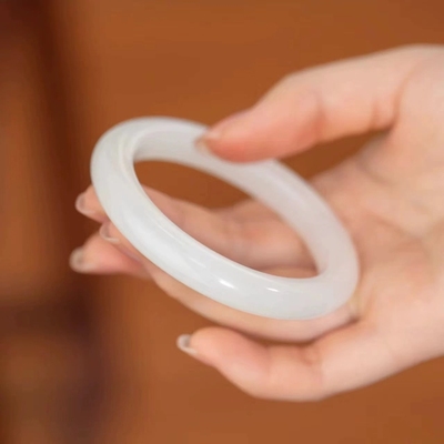 新疆和田玉白玉手镯羊脂玉镯子旺夫玉镯昆仑仿白玉女款送人礼品