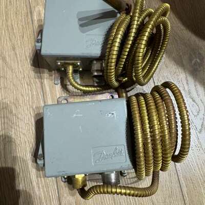 丹佛斯DanfossKPS77 060L3101温度传感器开