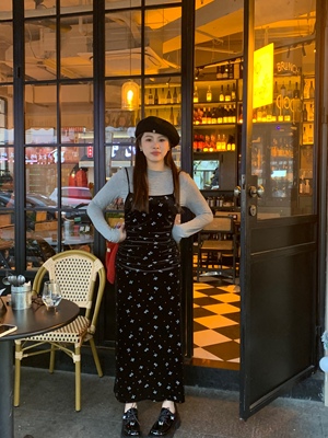 宅宅athome//恋综女一号～收腰显瘦中长款丝绒蝴蝶结吊带连衣裙