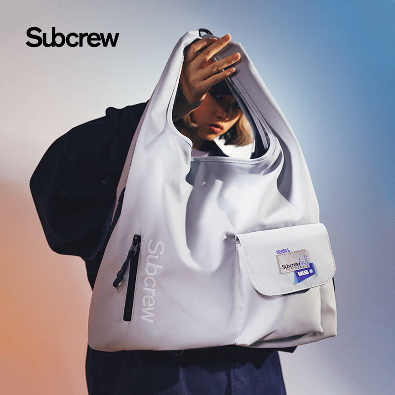 Subcrew李灿森潮牌斜挎包托特包女休闲手提单肩包运动通勤包男-SUBCREW品牌-美乐淘潮牌汇