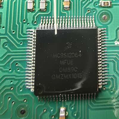 维修汽车芯片MC9S12D64VFUE 切割带板。议价