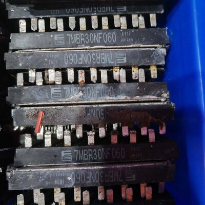 议价7MBR30NF060 7MBR25NE120-01 7MB可维修