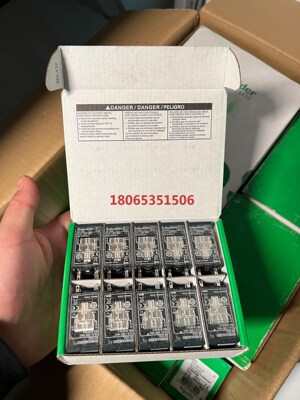 施耐德中间继电器 RXM2AB2BD 施耐德24V继电器1