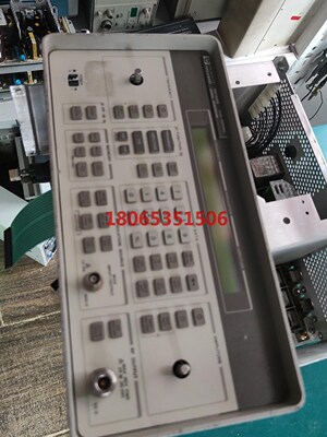 hp8648bb信号源前面板成色不错功能正常.有显示屏