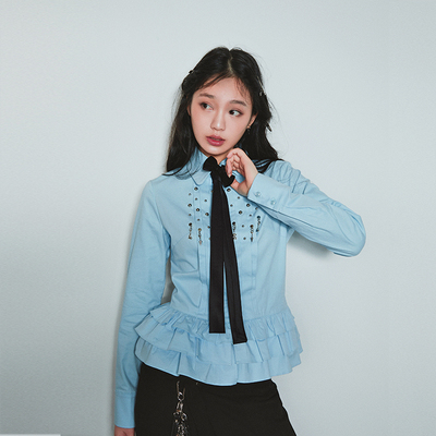 层叠荷叶下摆朋克小熊铆钉衬衫