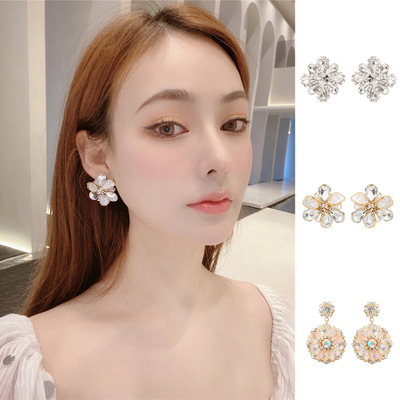 Wardrobesbychen水滴花朵钻饰