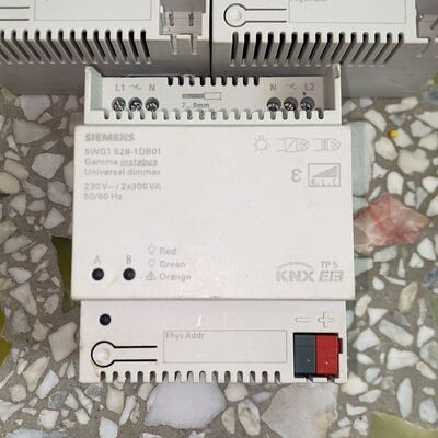 #/ 5WG1-528+1DB01调光模