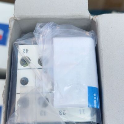 接触器cj20-25 380v 29只。