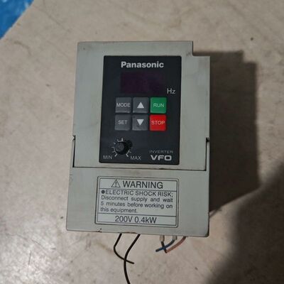 变频器BFV00042GK 0.4KW 200V 设备拆