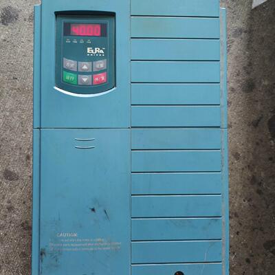 欧瑞 E1000-0110T3 11KW变频器 通电显示