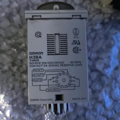 日本龙H3BA定时器 220V交流电用 功能完好。外