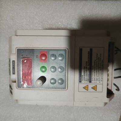 正弦变频器：EM100-2R2-3B