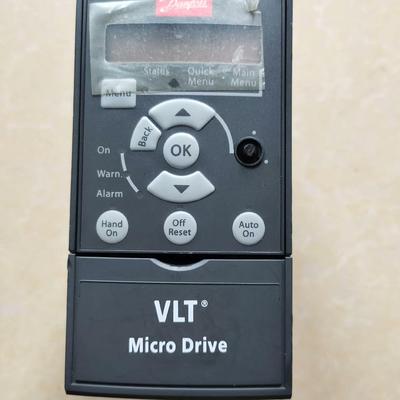 丹佛斯驱动器 132F0018   0.75KW  拆机件实