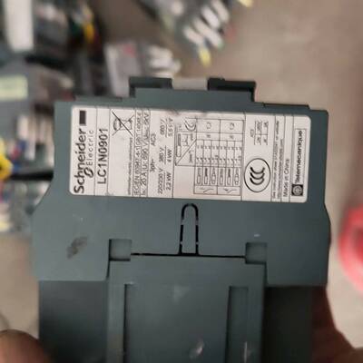 可议价交流接触器LC1N0910 LRN05N成色新，