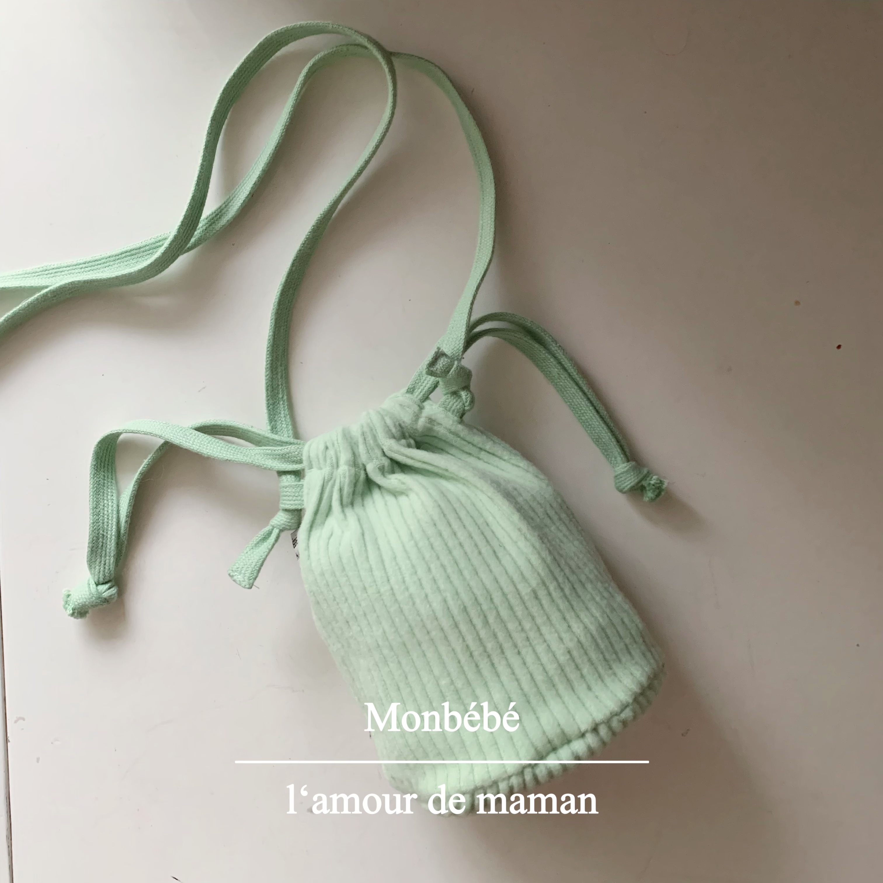monbebe韩国进口嫩绿薄荷绿坑条迷你零钱包耳机手机包斜挎包腰包