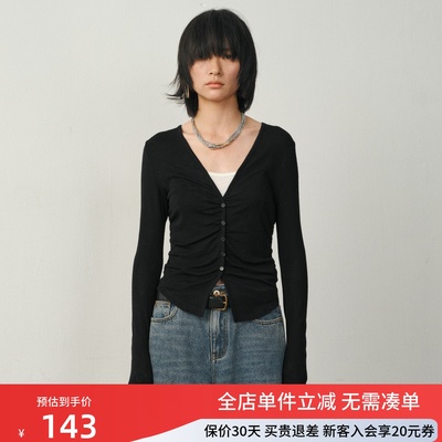 uti尤缇2025冬季新款 修身V领捏褶设计百搭长袖T恤女UK410100590