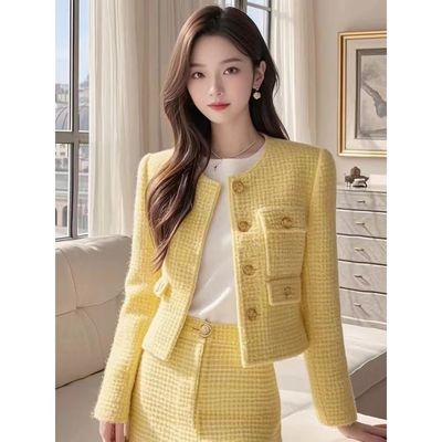 2025秋冬新款奶油黄华夫格别致小香风上衣外套半身短裙两件套