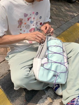 Mirenbu 迷人布拼色双肩包登山运动小包户外旅行背包出行学生书包