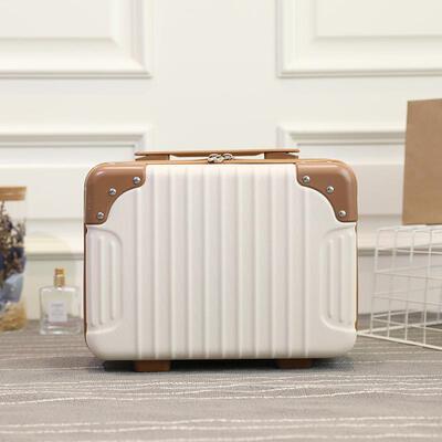 14 inches of suitcases, womens 16 inches of suitcases, and