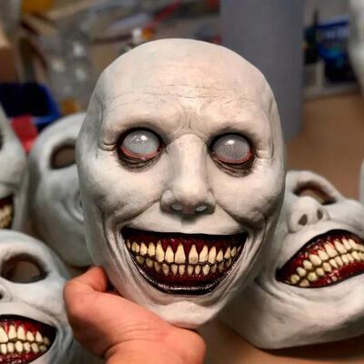 HalloweenExorcistLatexMask