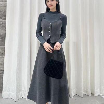 【现货】naa春名媛毛衣打底衫配吊带马甲高腰半身裙三件套显瘦女