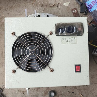 议价EDCS-01冷凝器，二手拆机件，外观有使用痕迹，功能正常，
