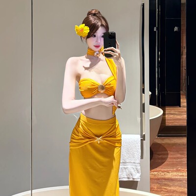 网红度假长裙比基尼开叉性感高级感显白纯欲辣妹三件套海岛泳衣女