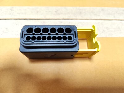 泰科15P连接器1-1563878-1