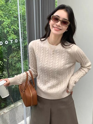 圆领加厚羊绒衫女秋冬纯色套头针织羊毛打底衫内搭保暖麻花毛衣女